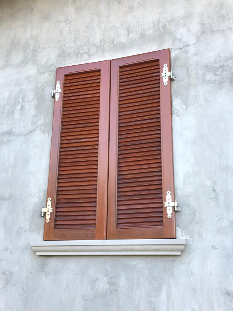 Restauro persiane in douglas - Legno System